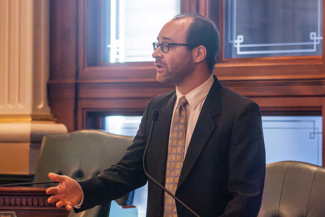 Illinois lawmakers pass landmark AI accountability bill | Capitol News ...
